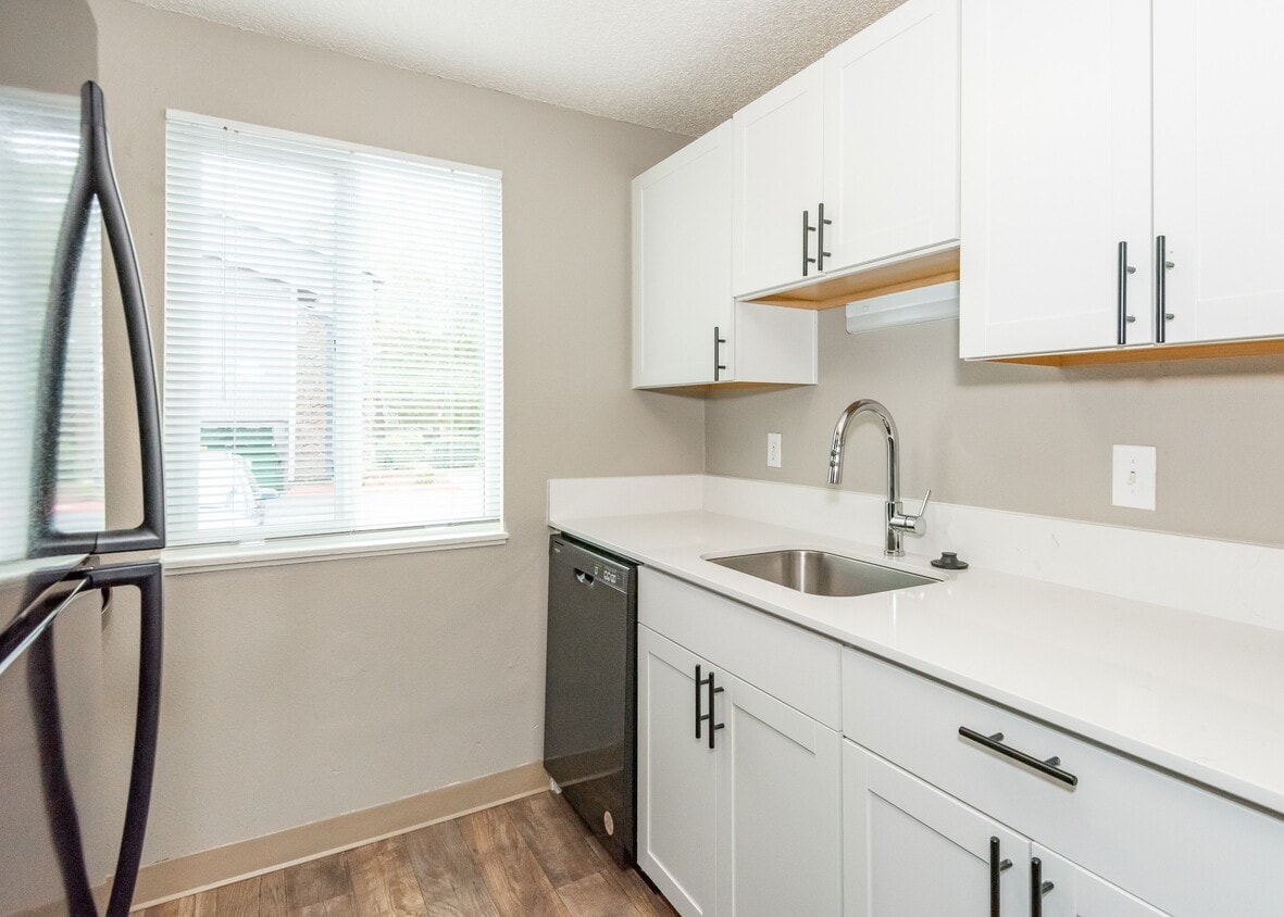 Cornell Woods - 14682 Nw Cornell Rd Portland, OR 97229 | Apartments.com