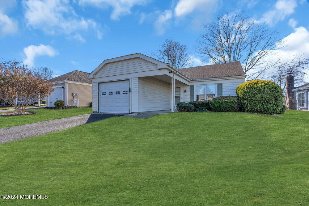 7 Newbury Row, Manchester Township, NJ 08759 - House Rental in ...