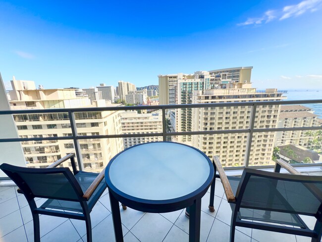 223 Saratoga Rd Unit #2206, Honolulu, HI 96815 - Condo for Rent in ...