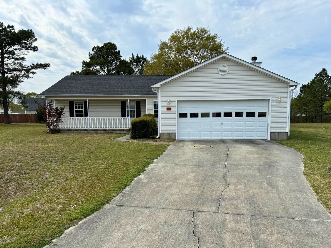 216 Snowden Ct, Richlands, NC 28574 - Room for Rent in Richlands, NC ...