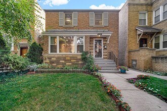 Golden Ghetto Houses for Rent - Chicago, IL