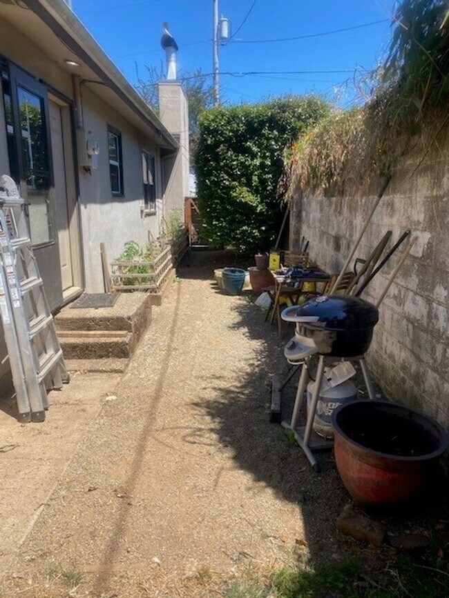 3634 Sherman Ave, North Bend, OR 97459 - House Rental in North Bend, OR ...