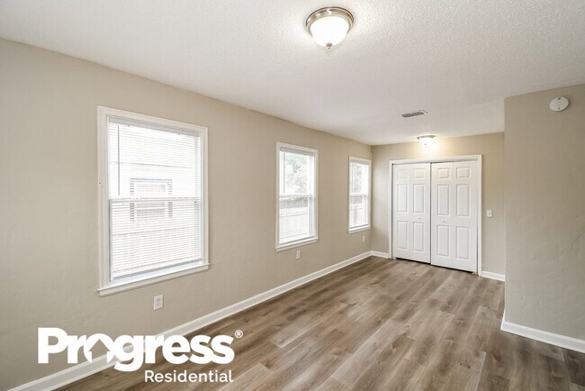 5208 Sunderland Rd, Jacksonville, FL 32210 | Apartments.com