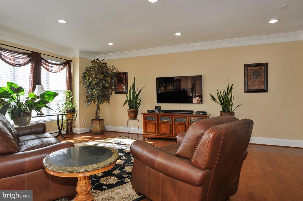 5306 Sandyford St, Alexandria, VA 22315 - Townhome Rentals in ...