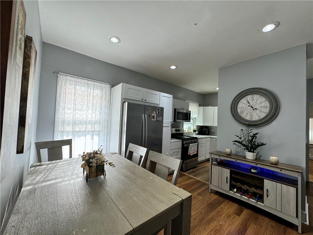 32 Reynolds Ave Unit 1, Providence, RI 02905 - Room for Rent in ...