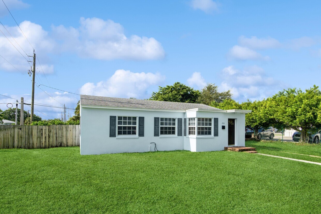 386 Macy St, West Palm Beach, FL 33405 - House Rental in West Palm ...