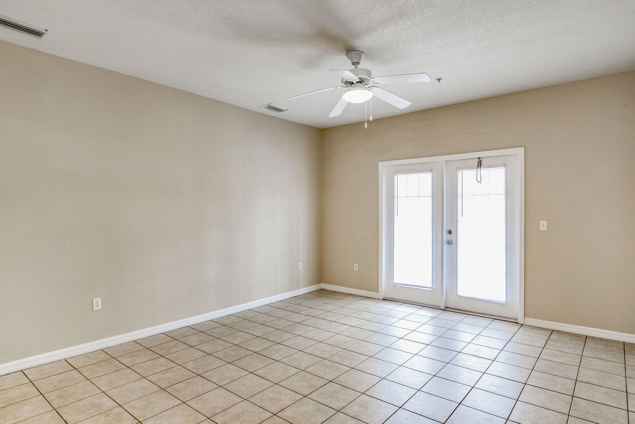 A3443 Whispering Pines - 3443 Sw 24th St Gainesville, FL 32608 ...