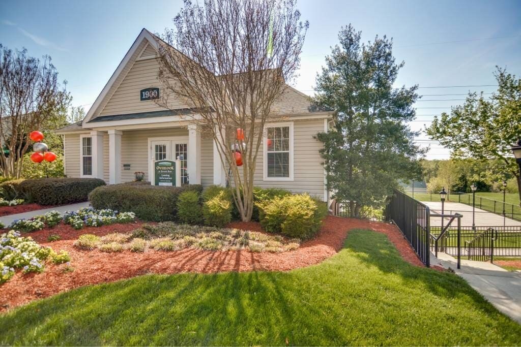Overlook at Brook Run I & II - 1900 Cliffbrook Ln Richmond, VA 23227 ...