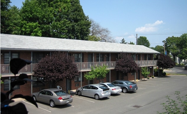 The Courtyards Rentals - West Springfield, MA | Apartments.com