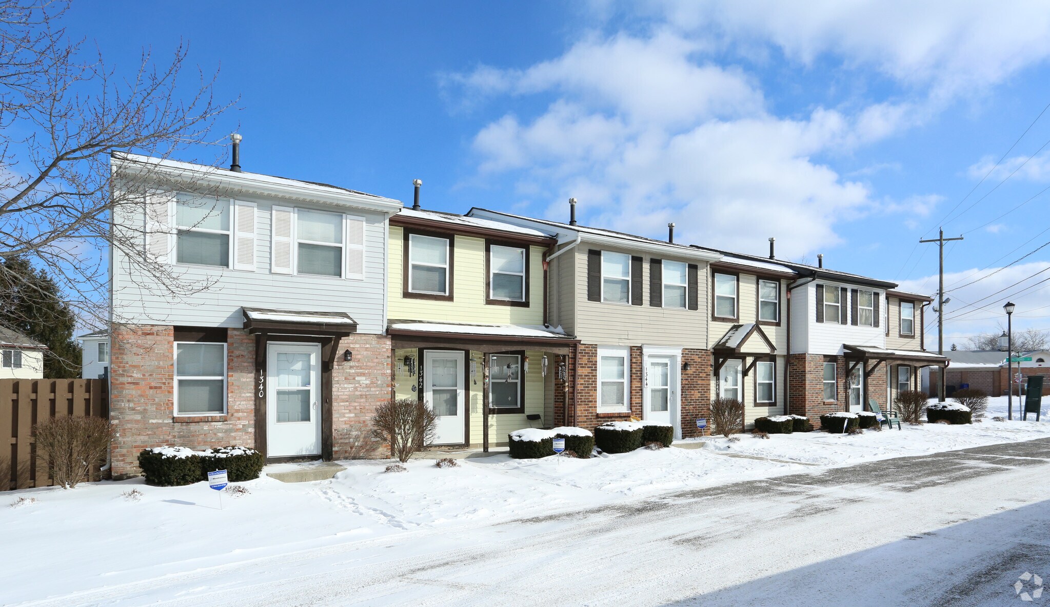 Devonshire Commons (930) - 1330-1350 Rothingham Ln Columbus, OH 43229 ...