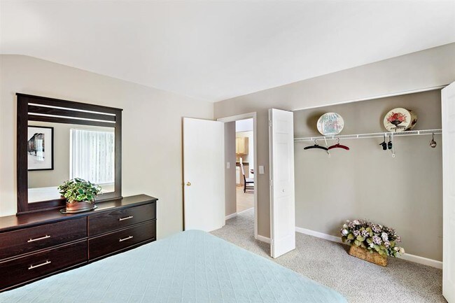 Eagle Pointe - Apartments in New London, CT | Apartments.com