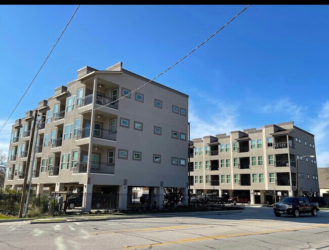 701 N Frazier St, Conroe, TX 77301 - 701 N Frazier St Conroe, TX 77301 ...