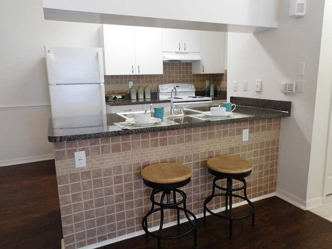 Compton Place - Apartments in Tampa, FL | Apartments.com