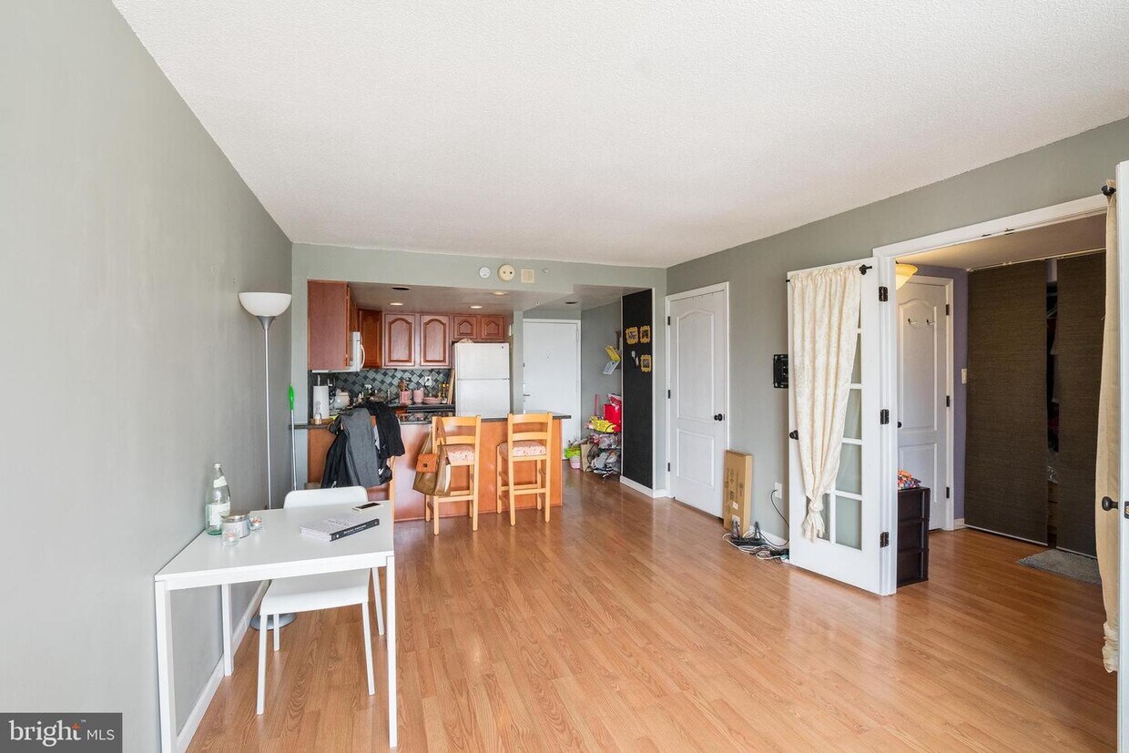 2001 Hamilton St Unit 1916, Philadelphia, PA 19130 - Room for Rent in ...