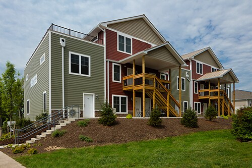 Collegiate Suites Student Apartments for Rent - Blacksburg, VA ...