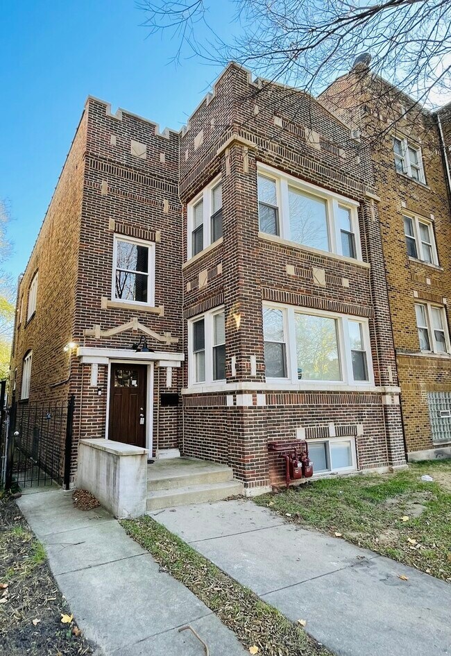 7251 S King Dr, Chicago, IL 60619 - House Rental in Chicago, IL ...