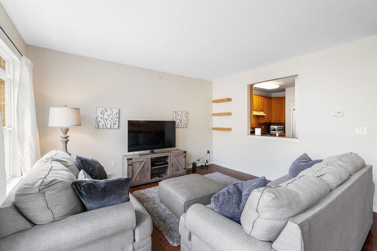 6 Alexander Ct, Jersey City, NJ 07305 - Townhome Rentals in Jersey City ...