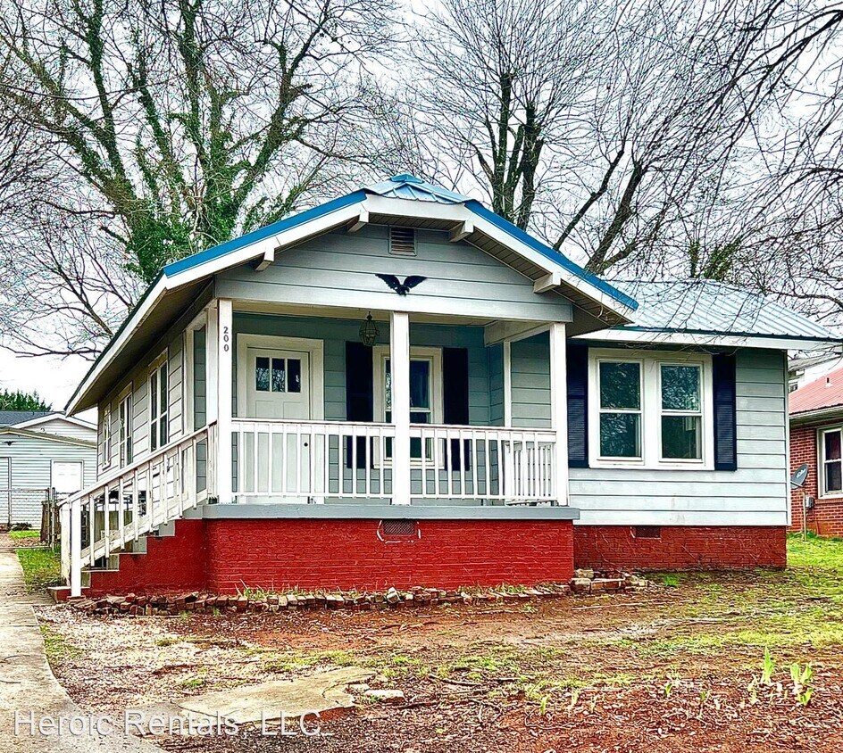 200 Cornelia St, Greenville, SC 29609 - House Rental in Greenville, SC ...