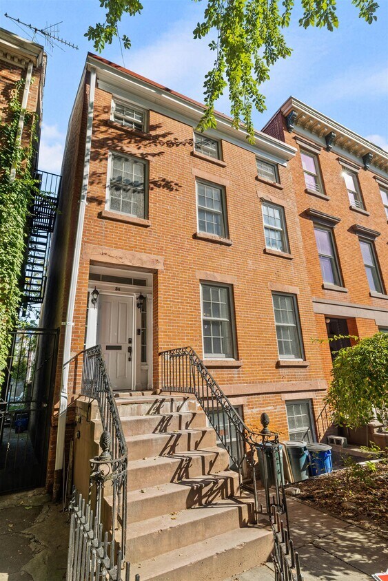 54 Mercer St Unit Garden Level, Jersey City, NJ 07302 - Condo for Rent ...