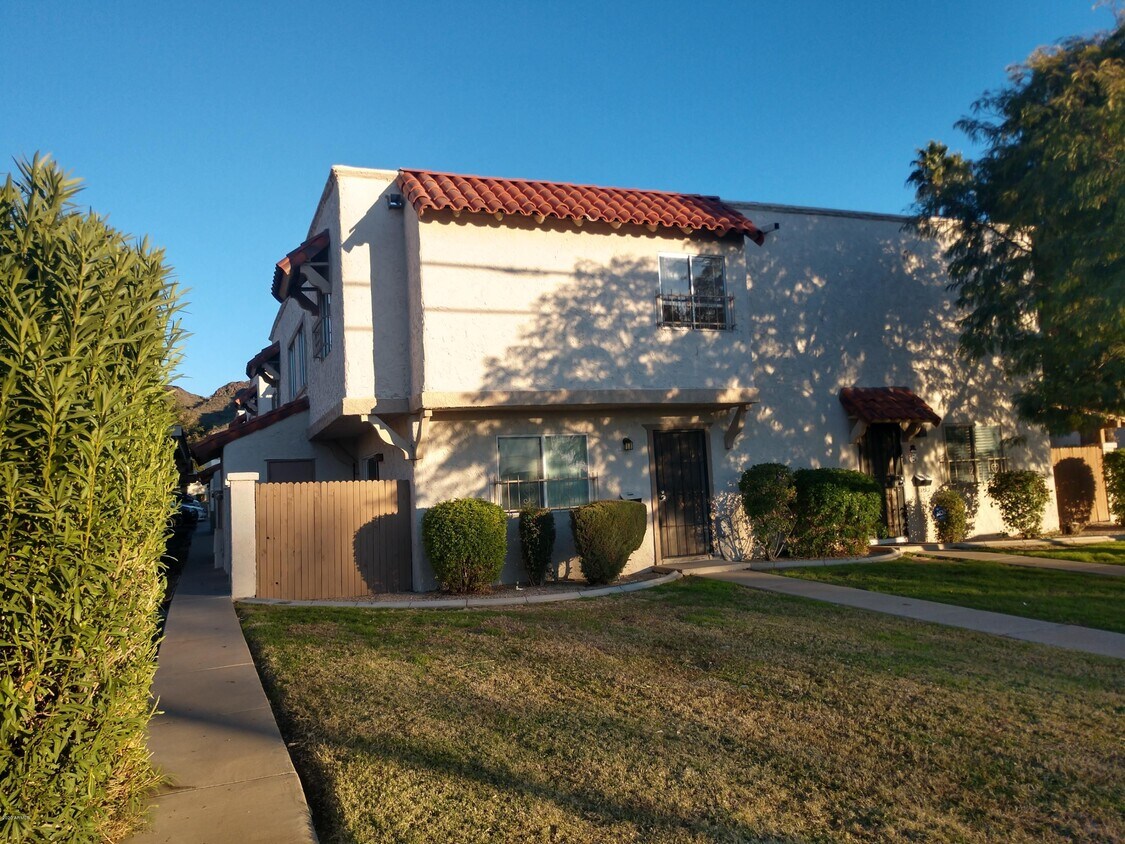 1204 E Lawrence Ln, Phoenix, AZ 85020 - Townhome Rentals in Phoenix AZ ...