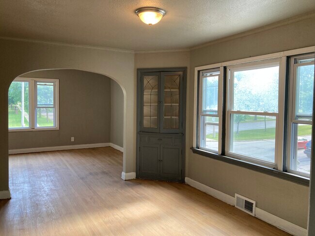 400 E Locust St Unit A, Milwaukee, WI 53212 - 400 E Locust St Milwaukee ...