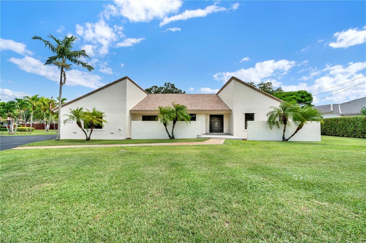8900 SW 76th St, Miami, FL 33173 - House Rental in Miami, FL ...