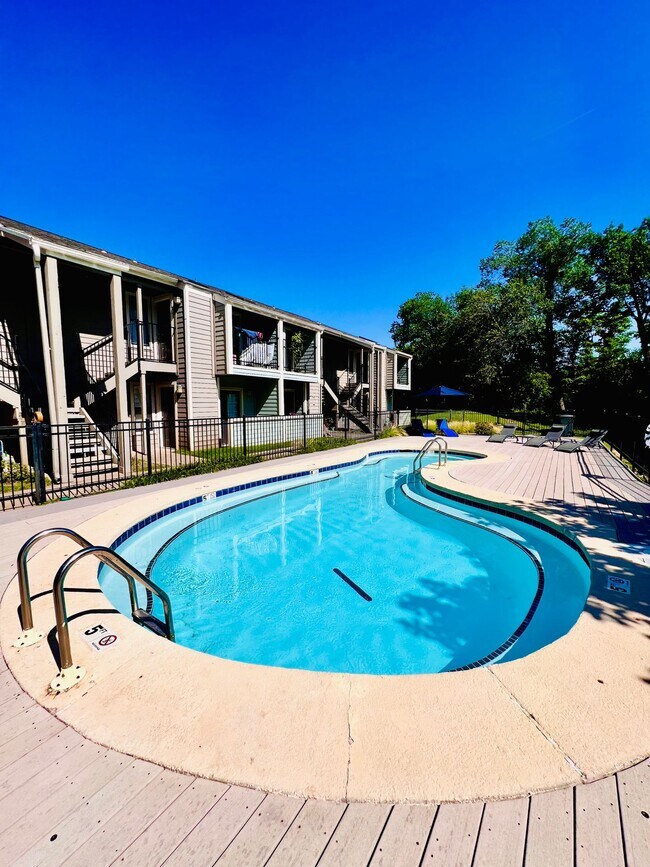 Canadian Trails Apartments for Rent with Hardwood Floors - Norman, OK ...