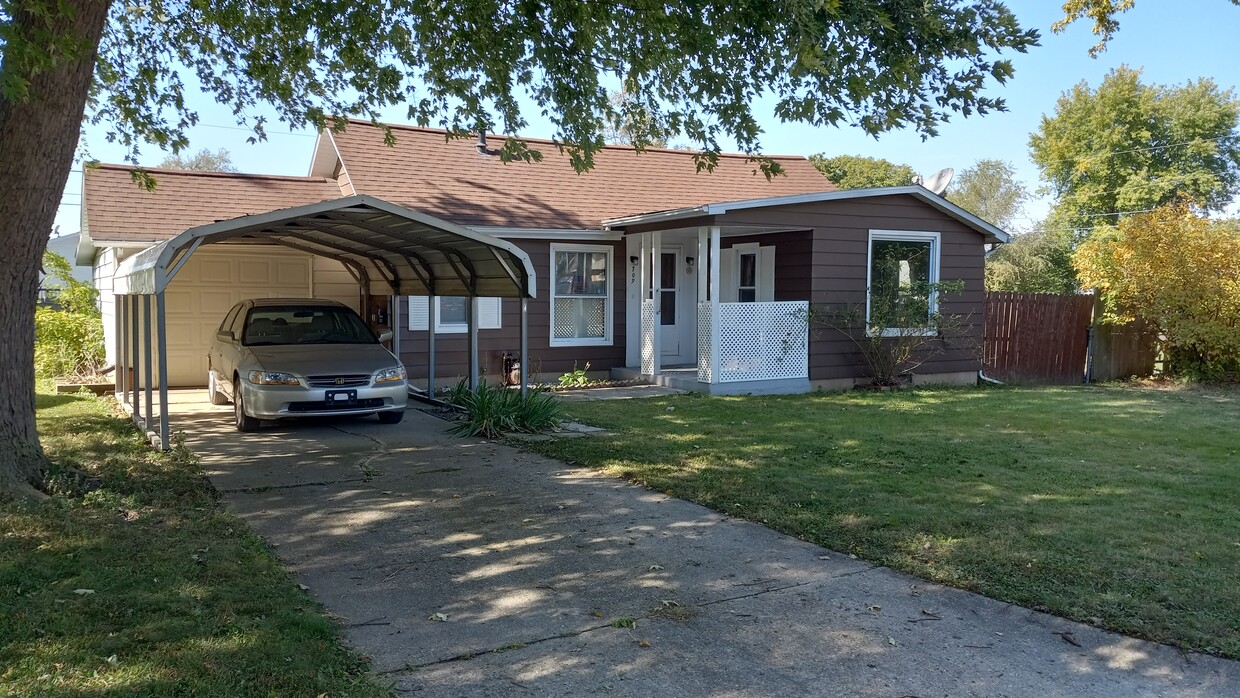 709 N Madison St, Lincoln, IL 62656 - House Rental in Lincoln, IL ...