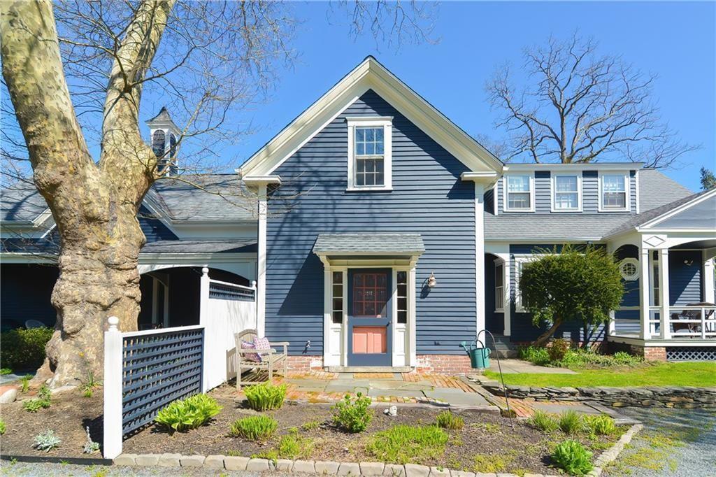 6 Howe St Unit 2, Bristol, RI 02809 - Condo for Rent in Bristol, RI ...