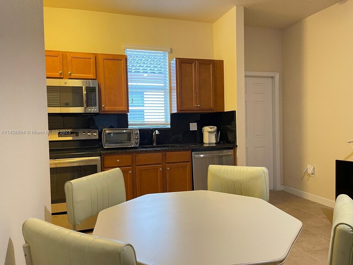 9351 SW 171St Ct, Miami, FL 33196 - House Rental in Miami, FL ...