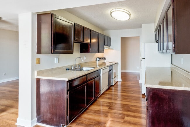 Ravensworth - Apartments in Annandale, VA | Apartments.com