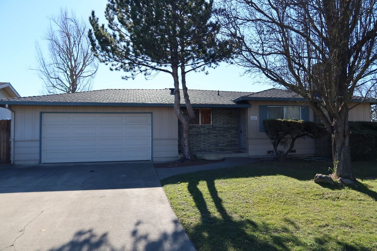 6665 Gloria Dr Unit 6665 Gloria Drive, Sacramento, CA 95831 - Room for ...