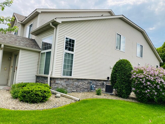 363 Ojibway Path, Lino Lakes, MN 55014 | Apartments.com