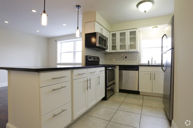 Wayne Manor Apartments - Wayne, PA | Apartments.com