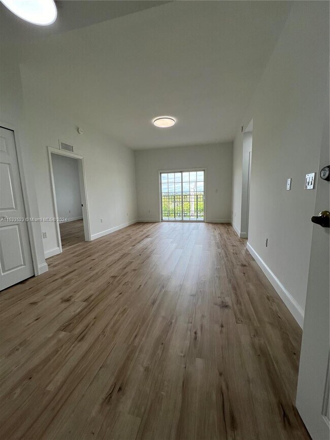 5271 SW 8th St Unit 404, Coral Gables, FL 33134 - Condo for Rent in ...