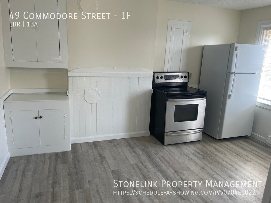 49 Commodore St Unit 1F, Providence, RI 02904 - Room for Rent in ...