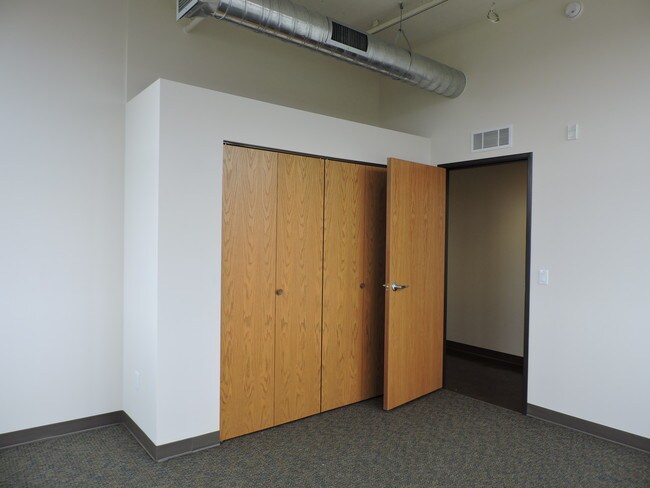 Paper Box Lofts Apartments - Milwaukee, WI | Apartments.com