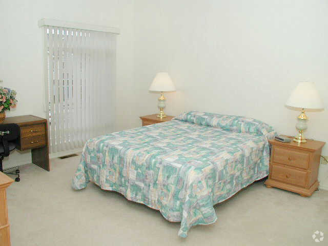 Blueberry Hill Apartments - 15 Still Moon Cres Rochester, NY 14624 ...