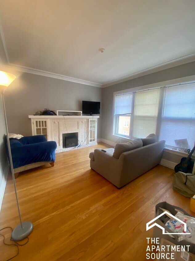 3116 W Sunnyside Ave Unit 2, Chicago, IL 60625 - Condo for Rent in ...