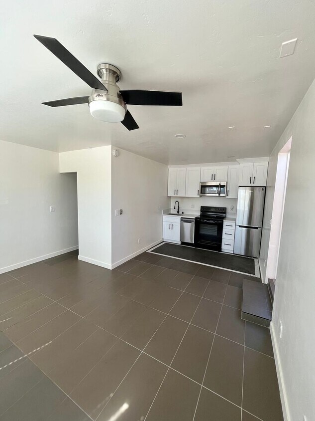 2206 Balboa Ave Unit D, San Diego, CA 92109 - Room for Rent in San ...