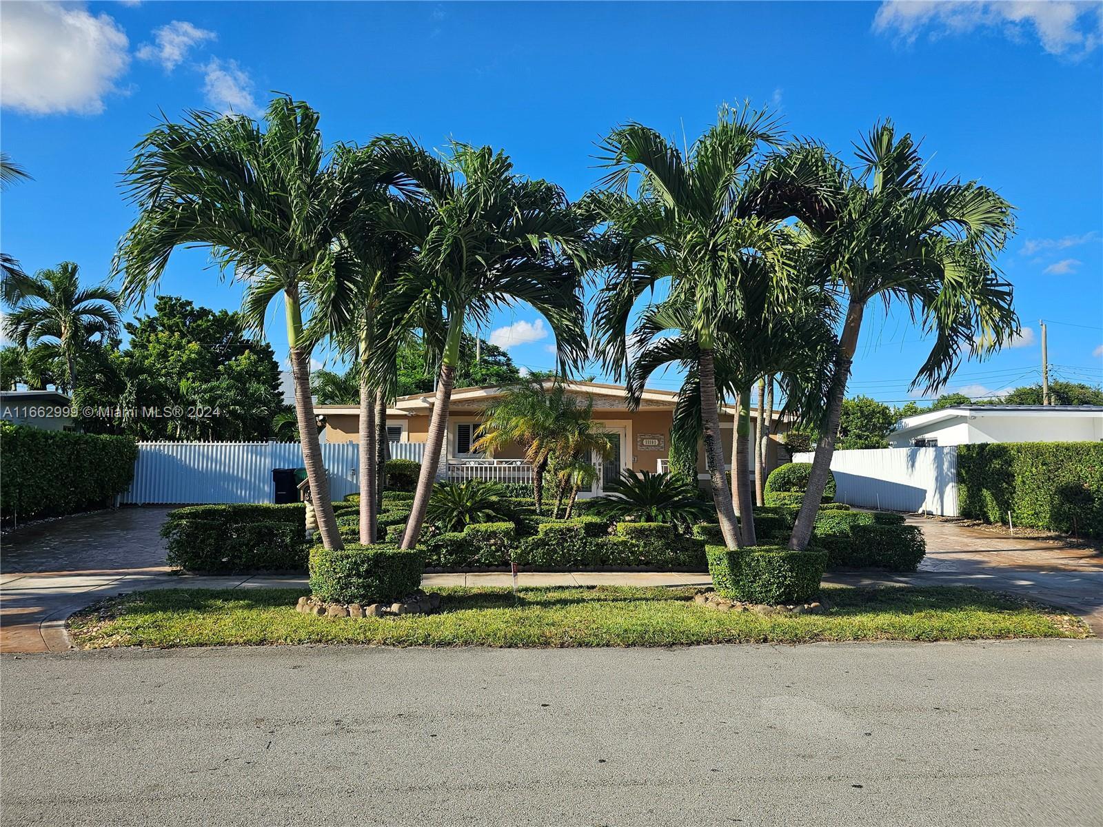 11101 Sw 43Rd Terrace, Miami, FL 33165 - House Rental in Miami, FL ...