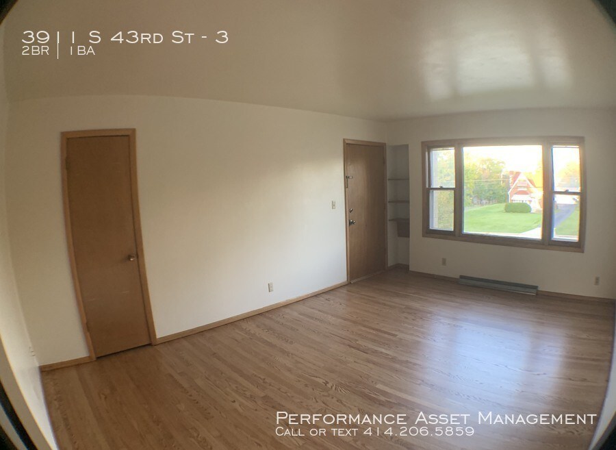 3911 S 43rd St Unit 3, Greenfield, WI 53220 - Room for Rent in ...