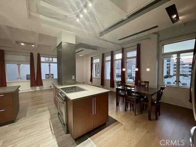 140 Linden Ave Unit 504, Long Beach, CA 90802 - Condo for Rent in Long ...