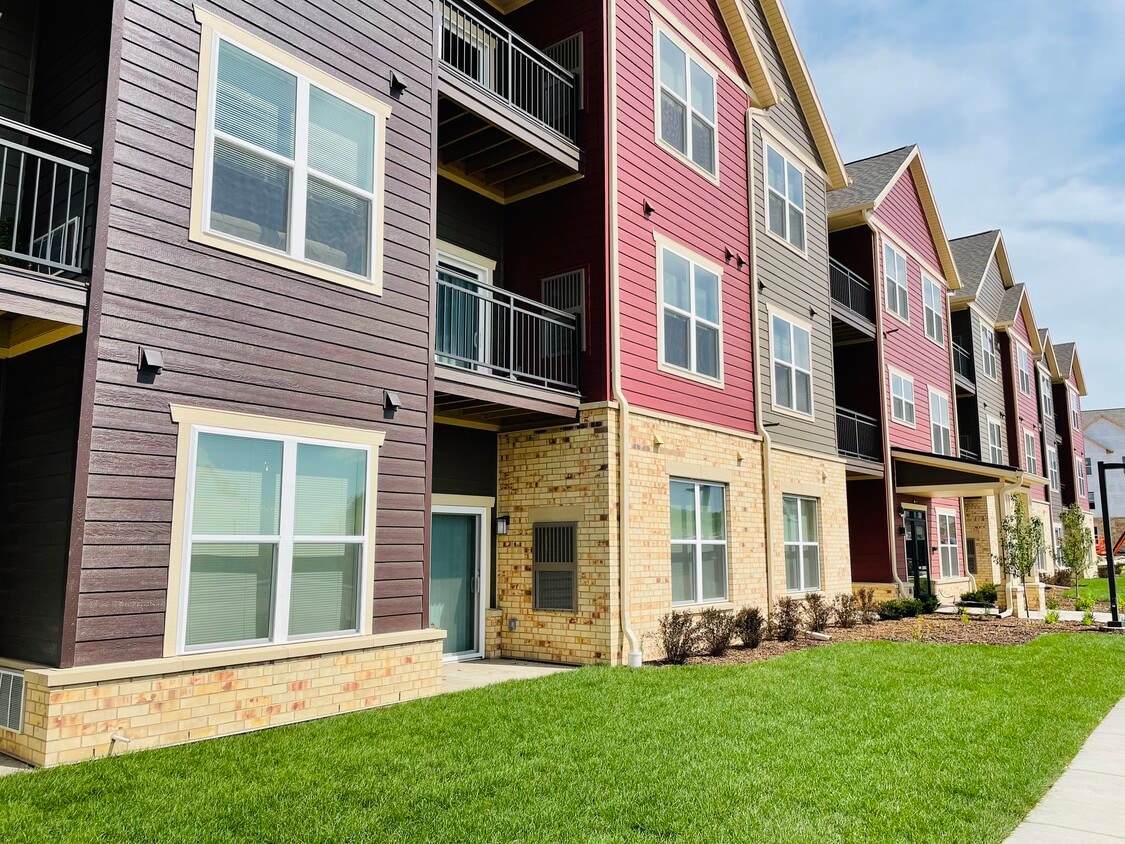 The Terraces of Windsor Crossing - Apartments in Windsor, WI ...