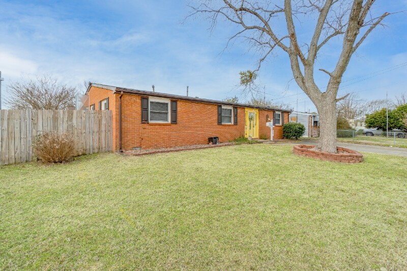 1901 Demetro Dr, Hampton, VA 23663 | Apartments.com