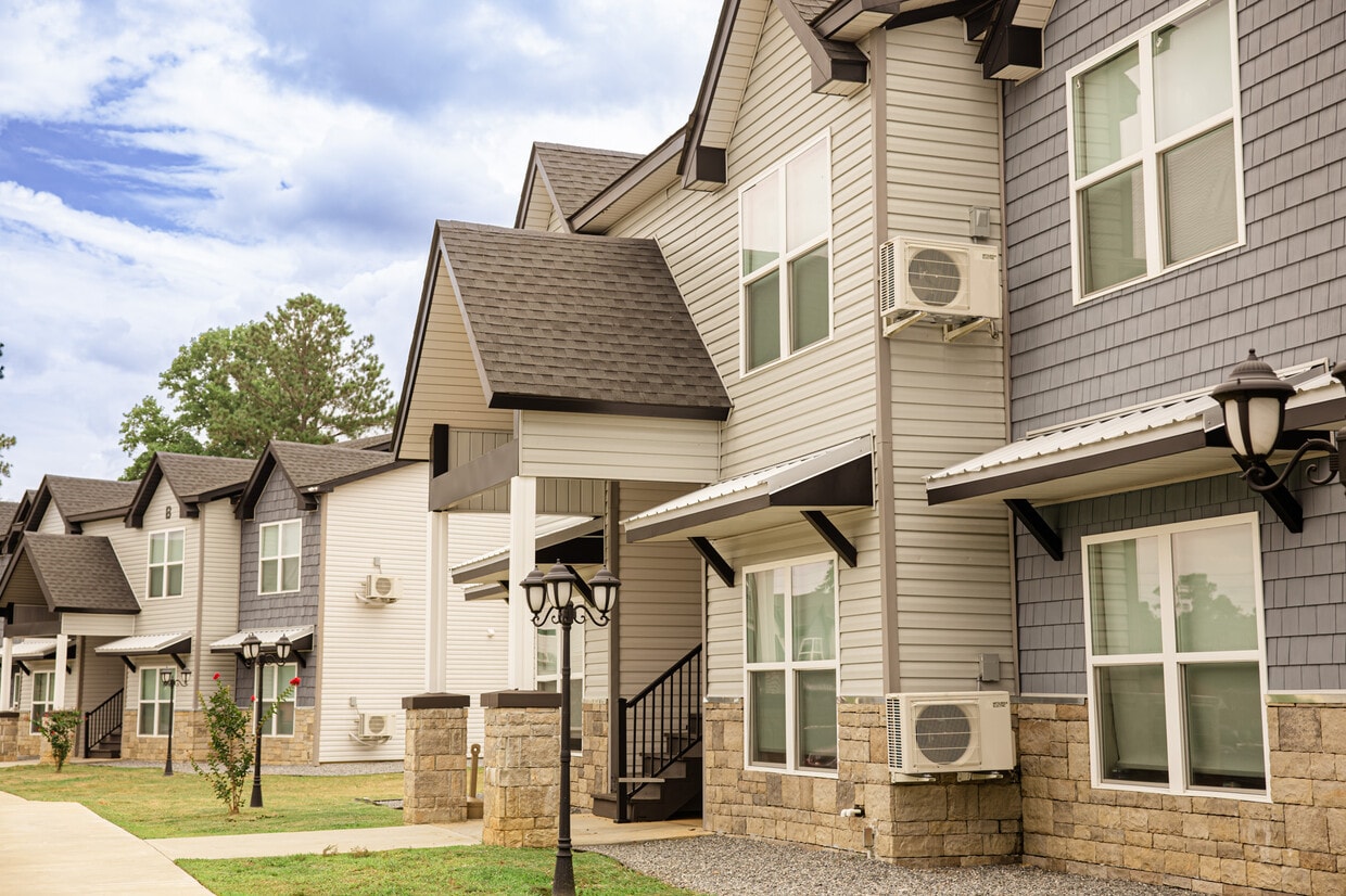 608 Hillcrest Pkwy Unit B-208, Dublin, GA 31021 - Room for Rent in ...