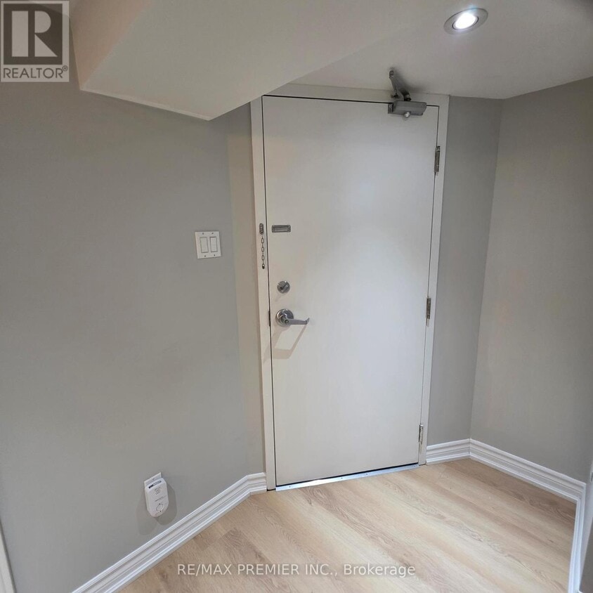 1487 King St W, Toronto, ON M6K 1J4 - Maison à Louer à Toronto, ON ...