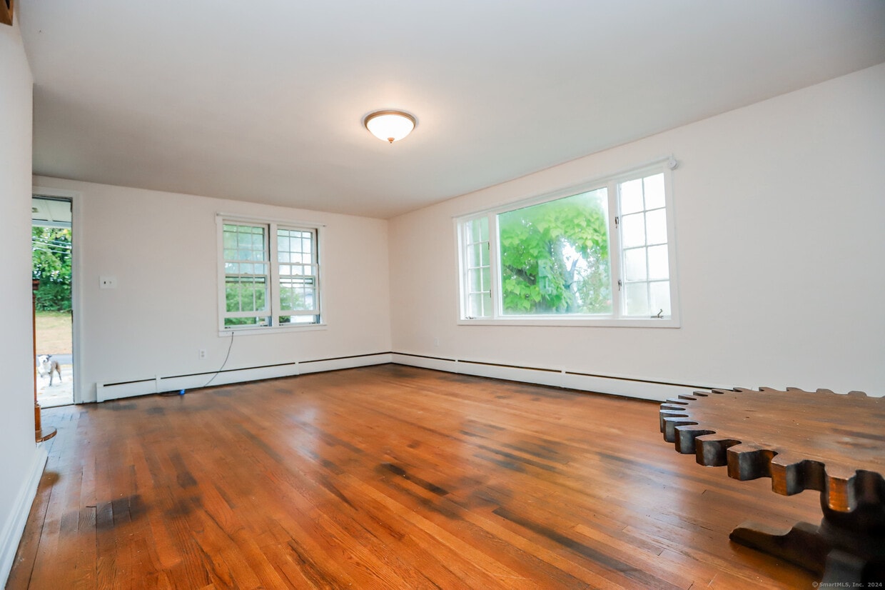 84 Tracy Ave, Torrington, CT 06790 - House Rental in Torrington, CT ...