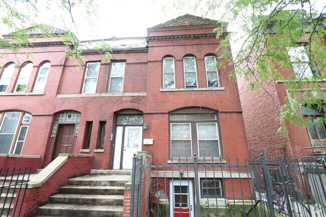 Little Italy Apartments for Rent - Chicago, IL - Page 2 | Apartments.com