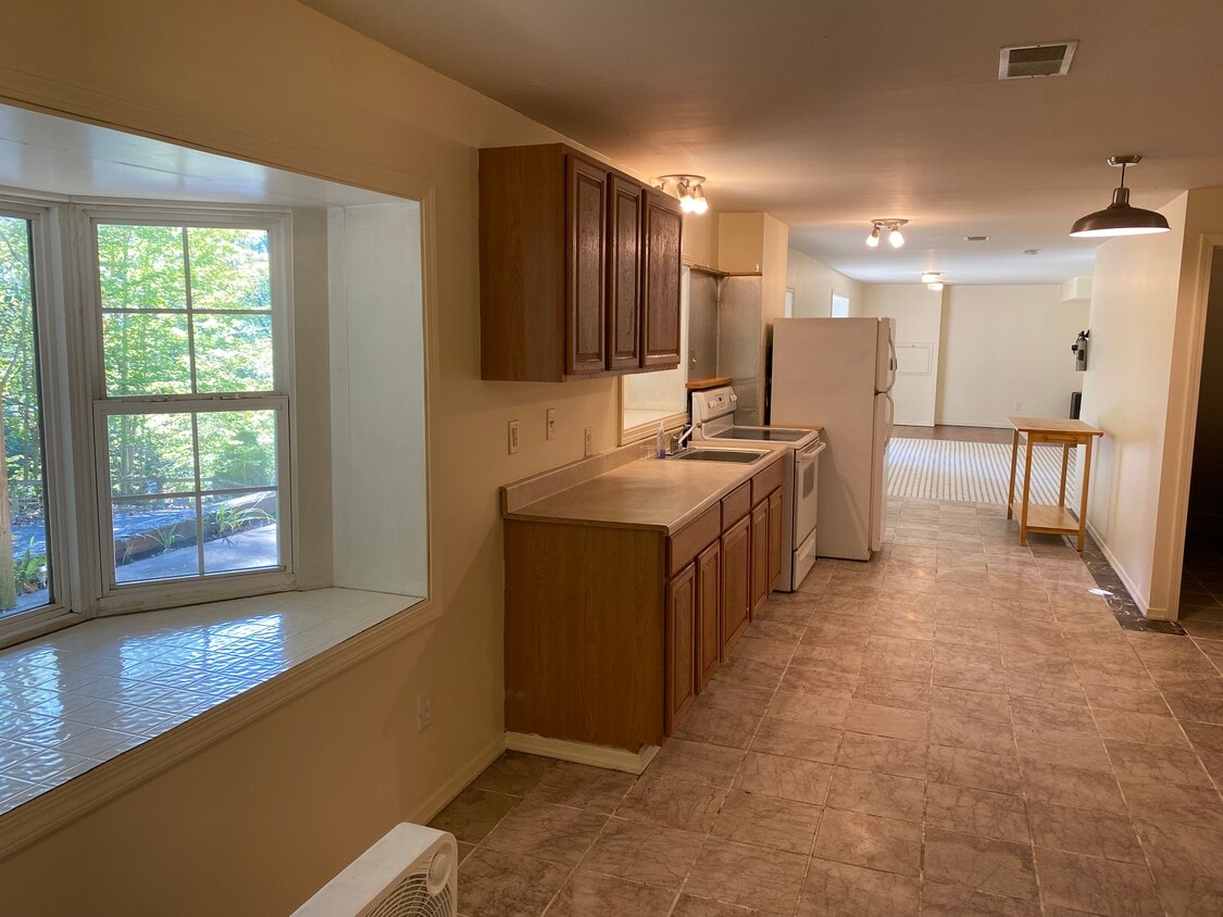 970 Taughannock Blvd Unit Down, Ithaca, NY 14850 - 970 Taughannock Blvd ...